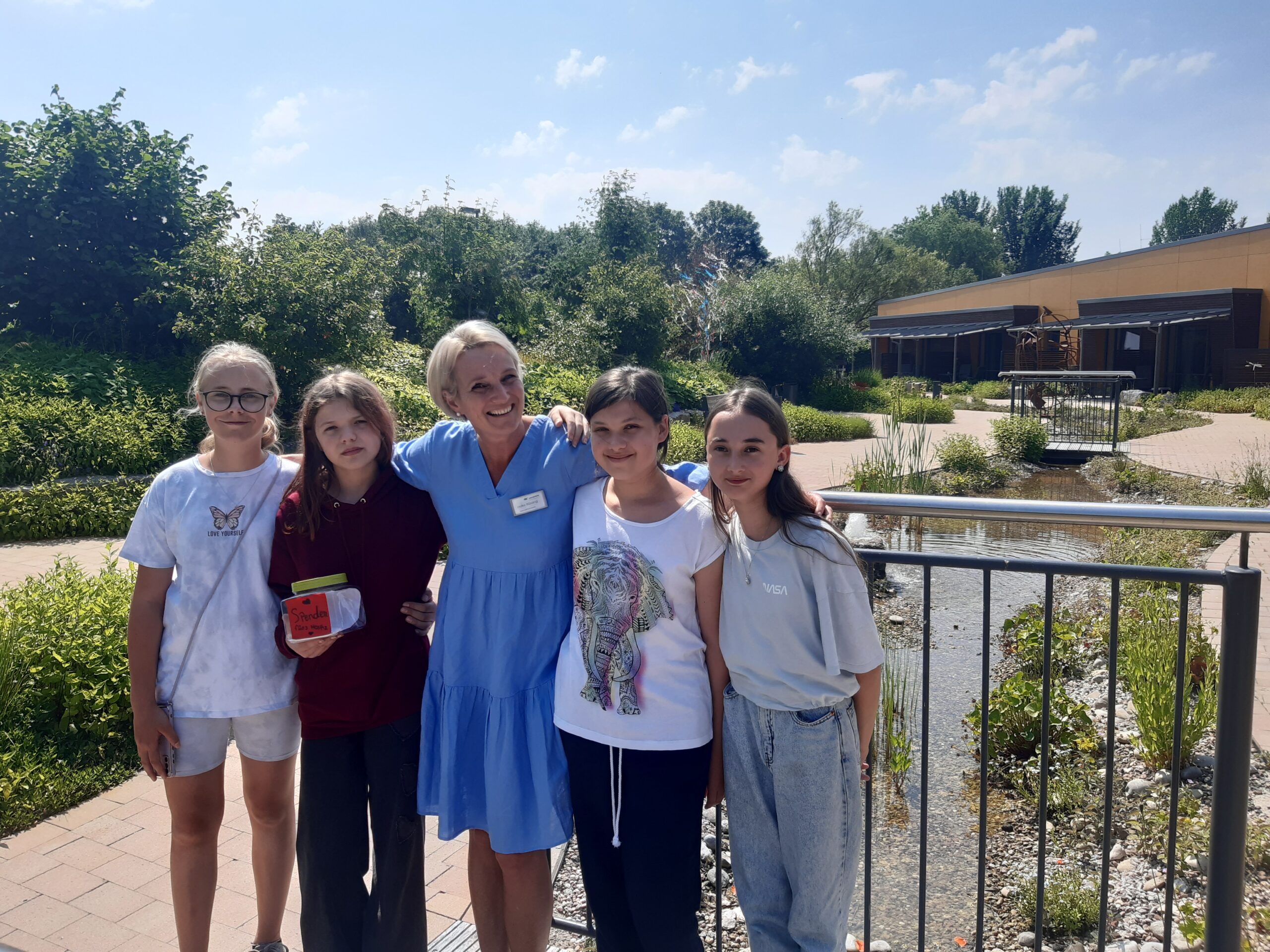 Besuch des Hospizes „Wanderlicht“ von Schülerinnen der AFS Molbergen ...